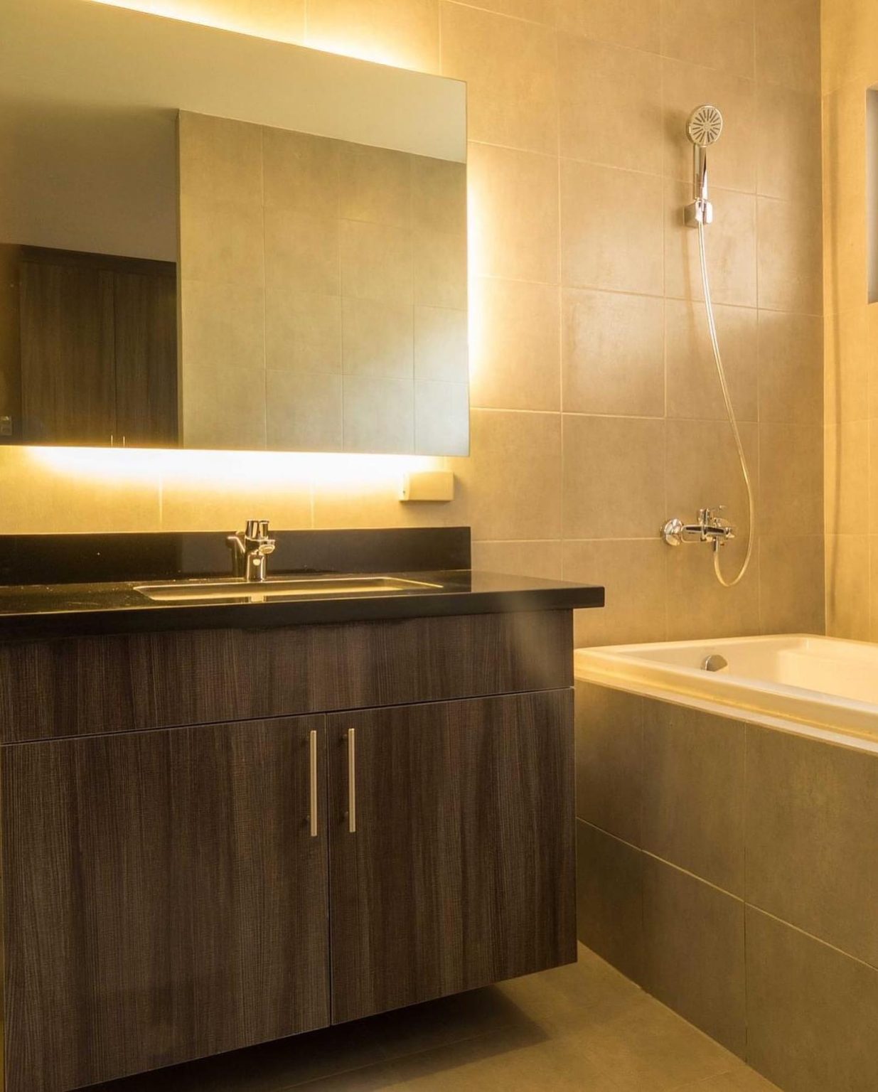 MARIA LUISA VILLAGE MODERN HOUSE AND LOT FOR SALE - Cebu Best Estate