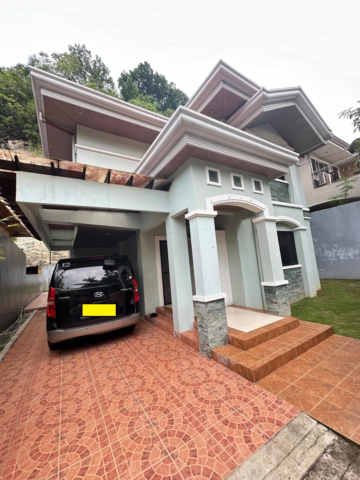 MARIA LUISA FAMILY HOUSE AND LOT - Cebu Best Estate